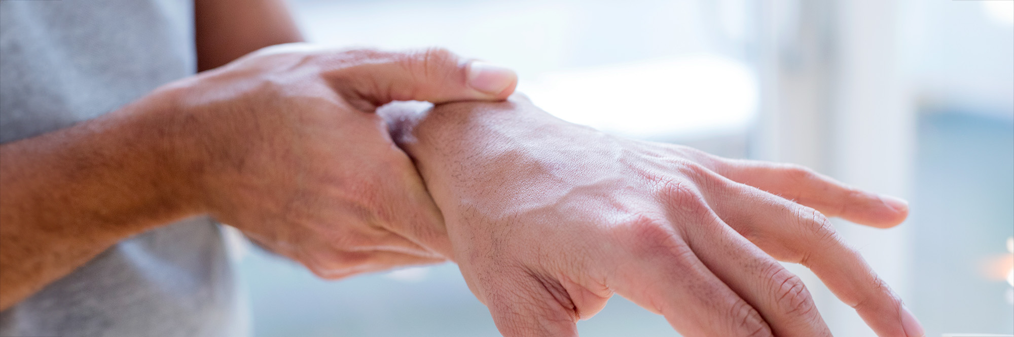 Lump on your wrist? How to know if it’s a ganglion cyst - usbom.com
